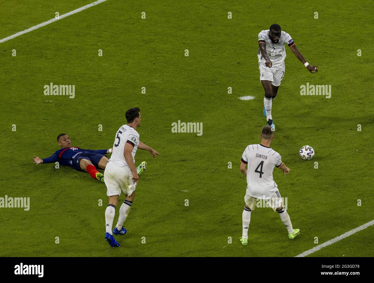 Kylian Mbappe (FRA), Mats Hummels (Deutschland), Antonio Rüdiger (Deutschland), Matthias Ginter ...