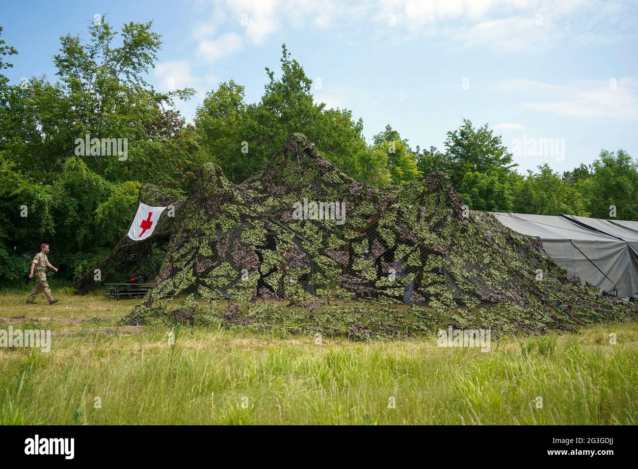 Humanitarian relief operation hi-res stock photography and images - Alamy