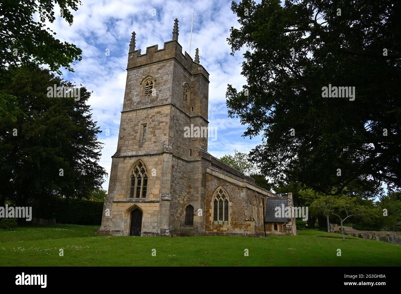 Kingham oxfordshire village hi-res stock photography and images - Alamy