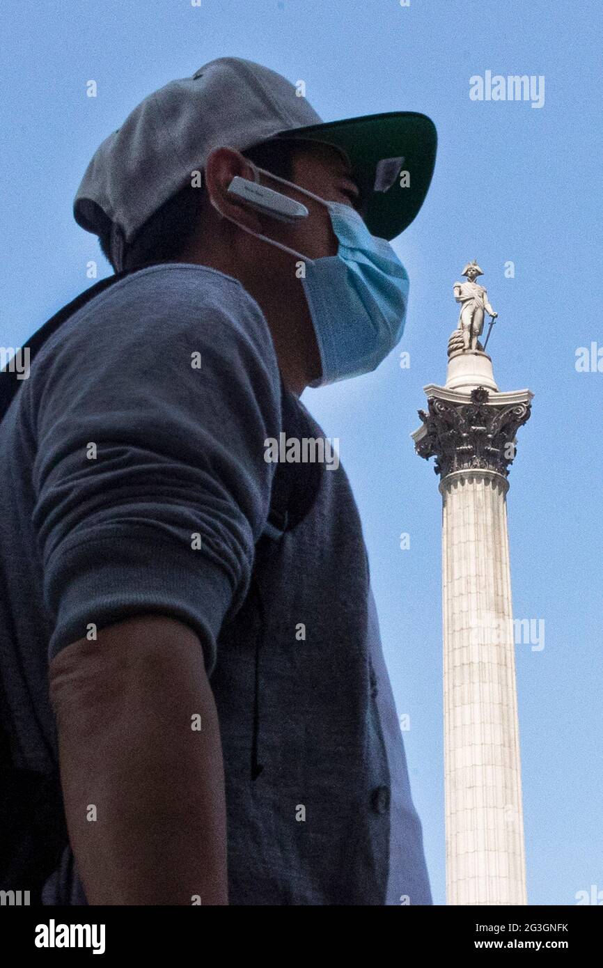 Nelsons column face hi-res stock photography and images - Alamy