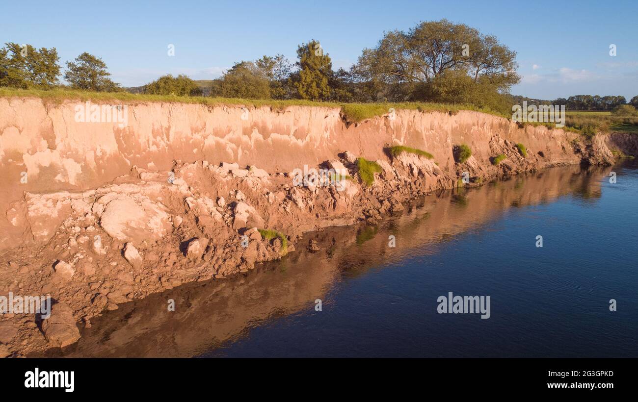 Bank of soil hi-res stock photography and images - Alamy