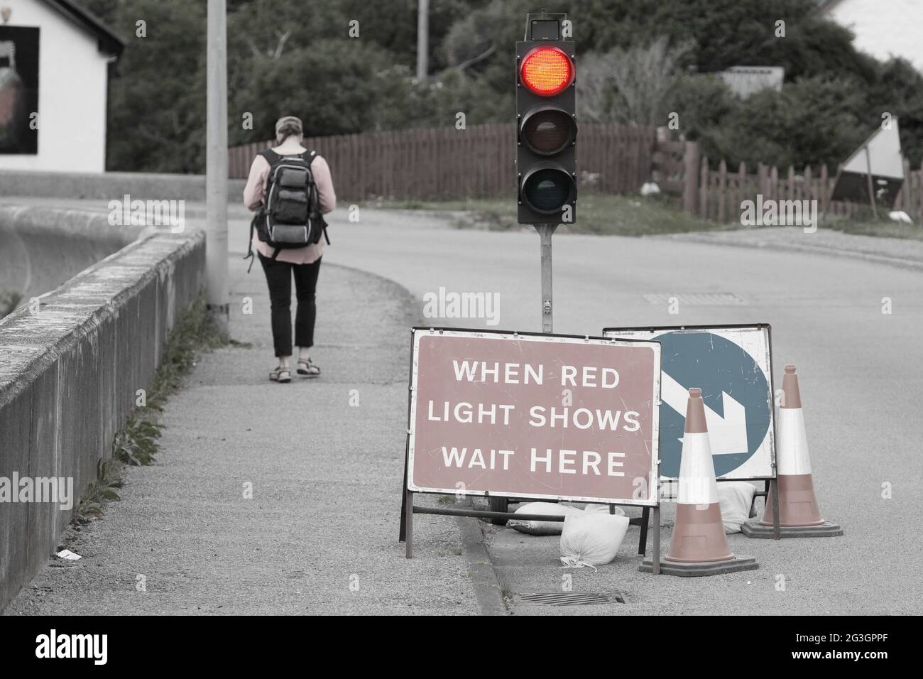 Emergency traffic light with sign Stock Photo - Alamy