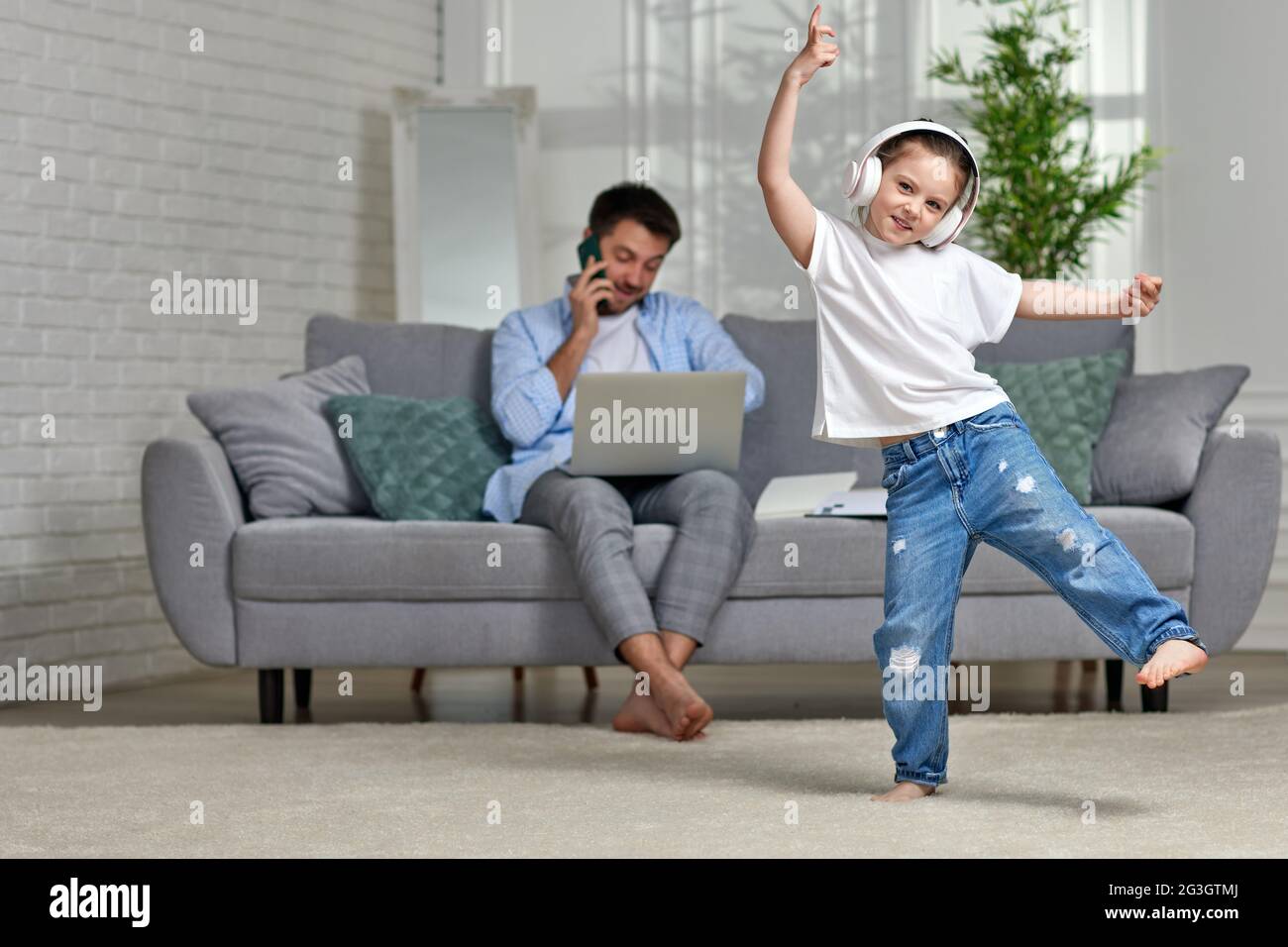 Busy stress family hi-res stock photography and images - Alamy