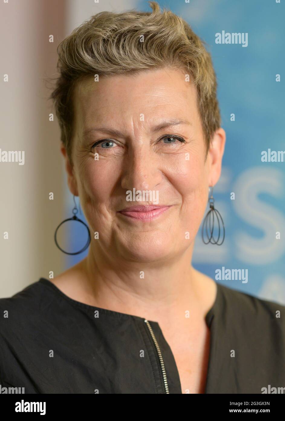 Sarah connolly hi-res stock photography and images - Alamy
