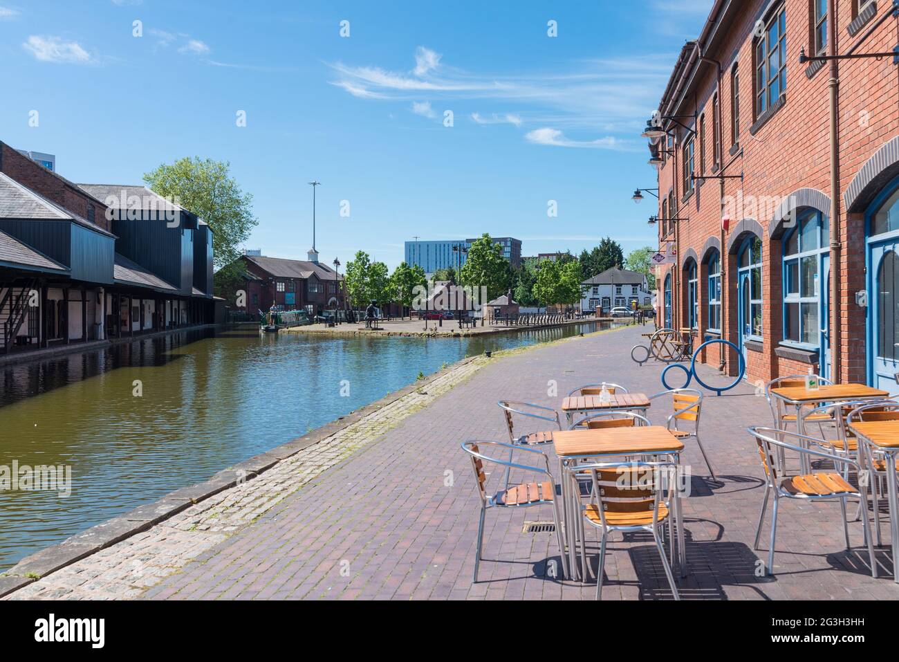 Coventry Canal Basin in the City of Coventry, West Midlands, UK Stock ...