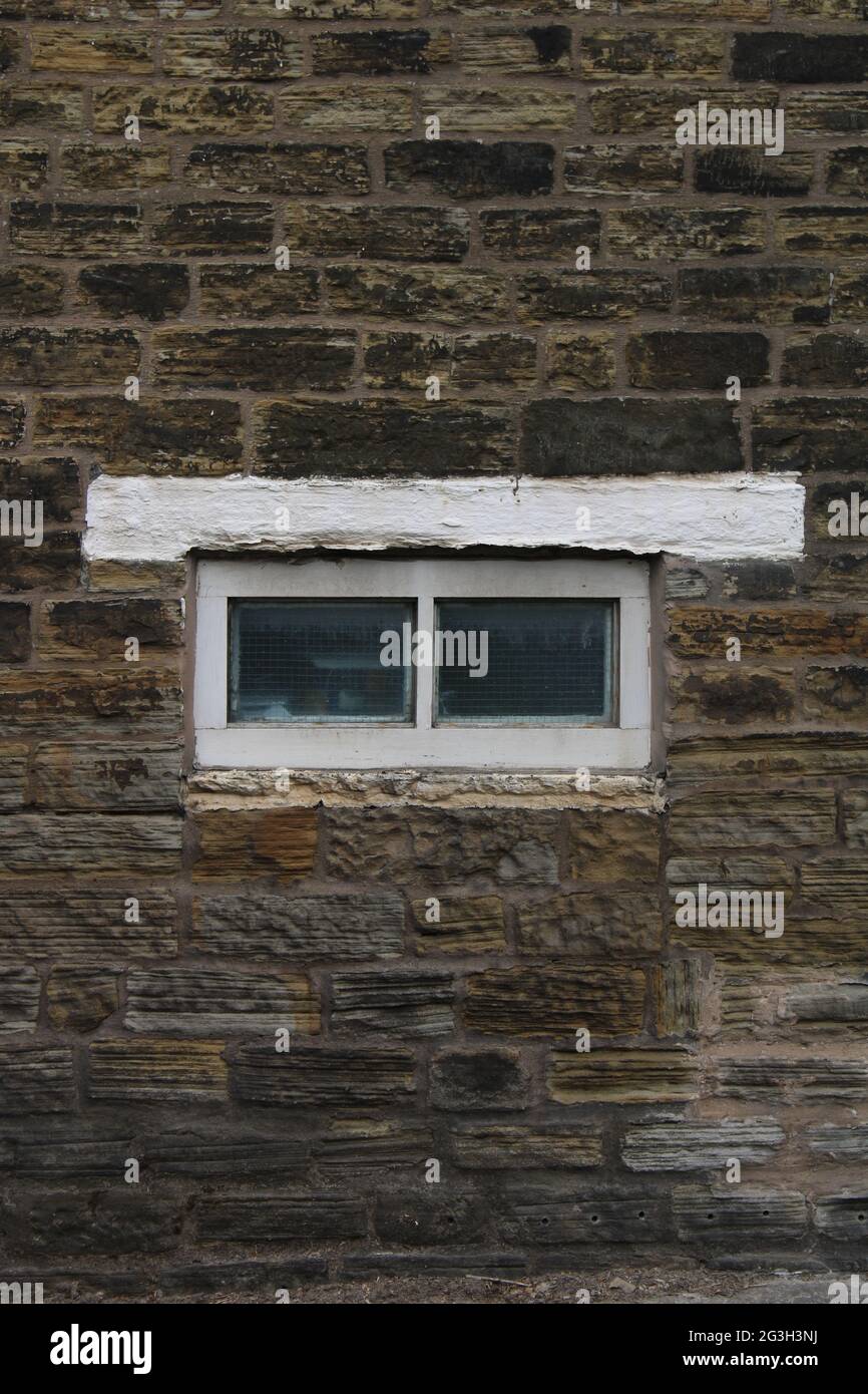 Cover lintel architecture hi-res stock photography and images - Alamy