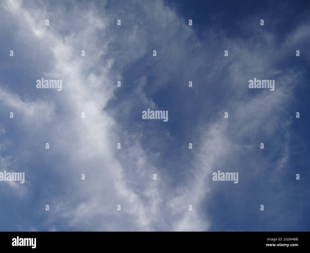 At 6 pm sky hi-res stock photography and images - Alamy