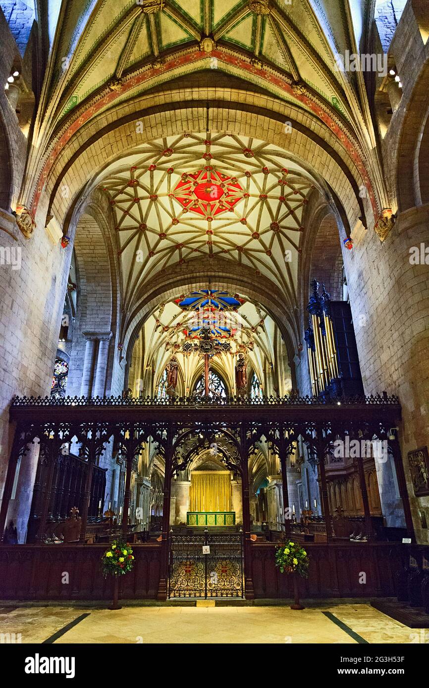 Abbey rood screen hi-res stock photography and images - Alamy