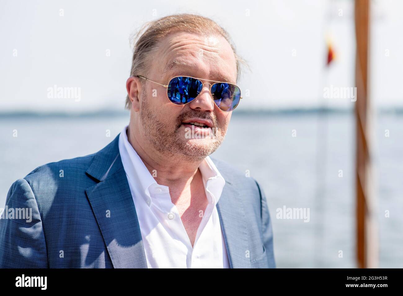 Alexander furst zu schaumburg lippe hi-res stock photography and images ...