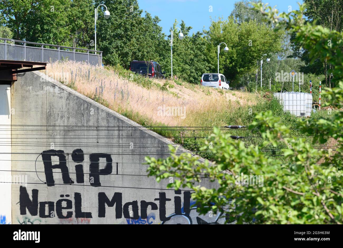 Blankenfelde Mahlow, Germany. 16th June, 2021. The words "RIP Noel ...