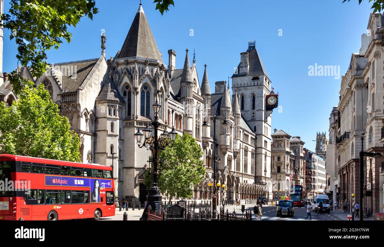 LONDON ENGLAND ROYAL COURTS OF JUSTICE OR LAW COURTS THE STRAND THE ...