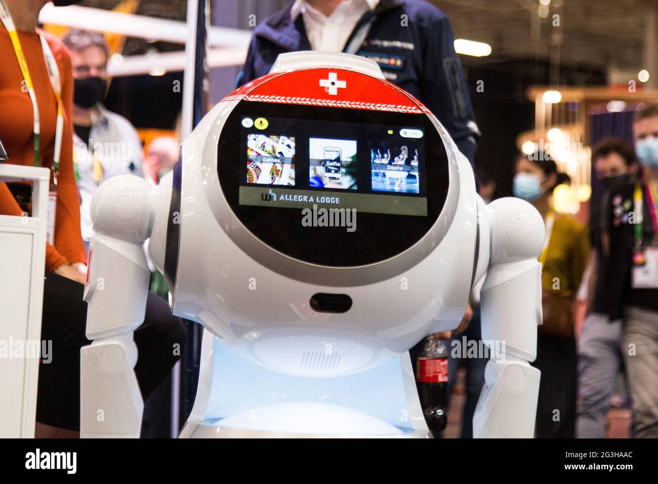 Cruzr the new generation of intelligent and autonomous service robots ...