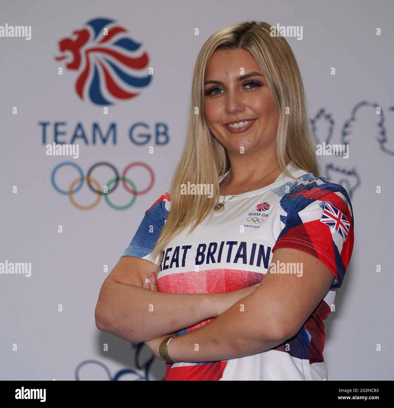 16 and amber hi-res stock photography and images - Alamy