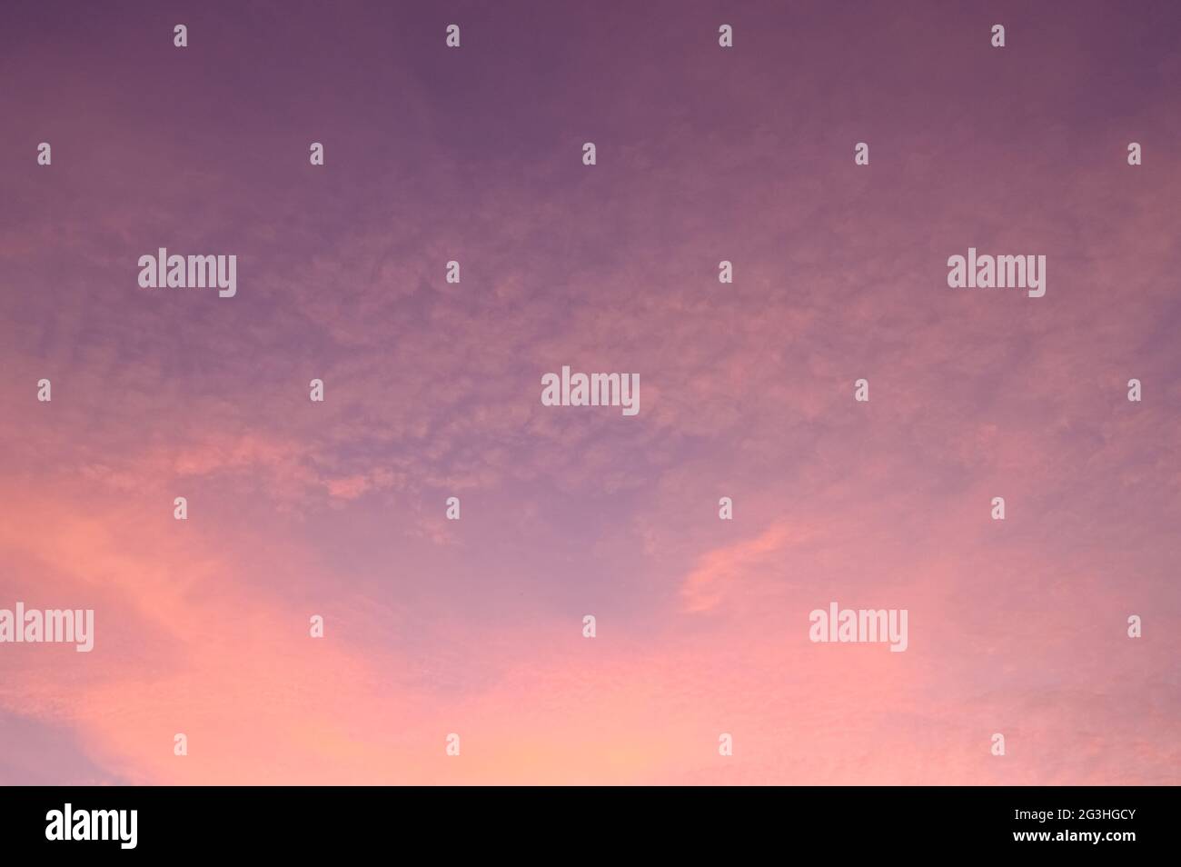 Cirrus cloud sunset hi-res stock photography and images - Alamy