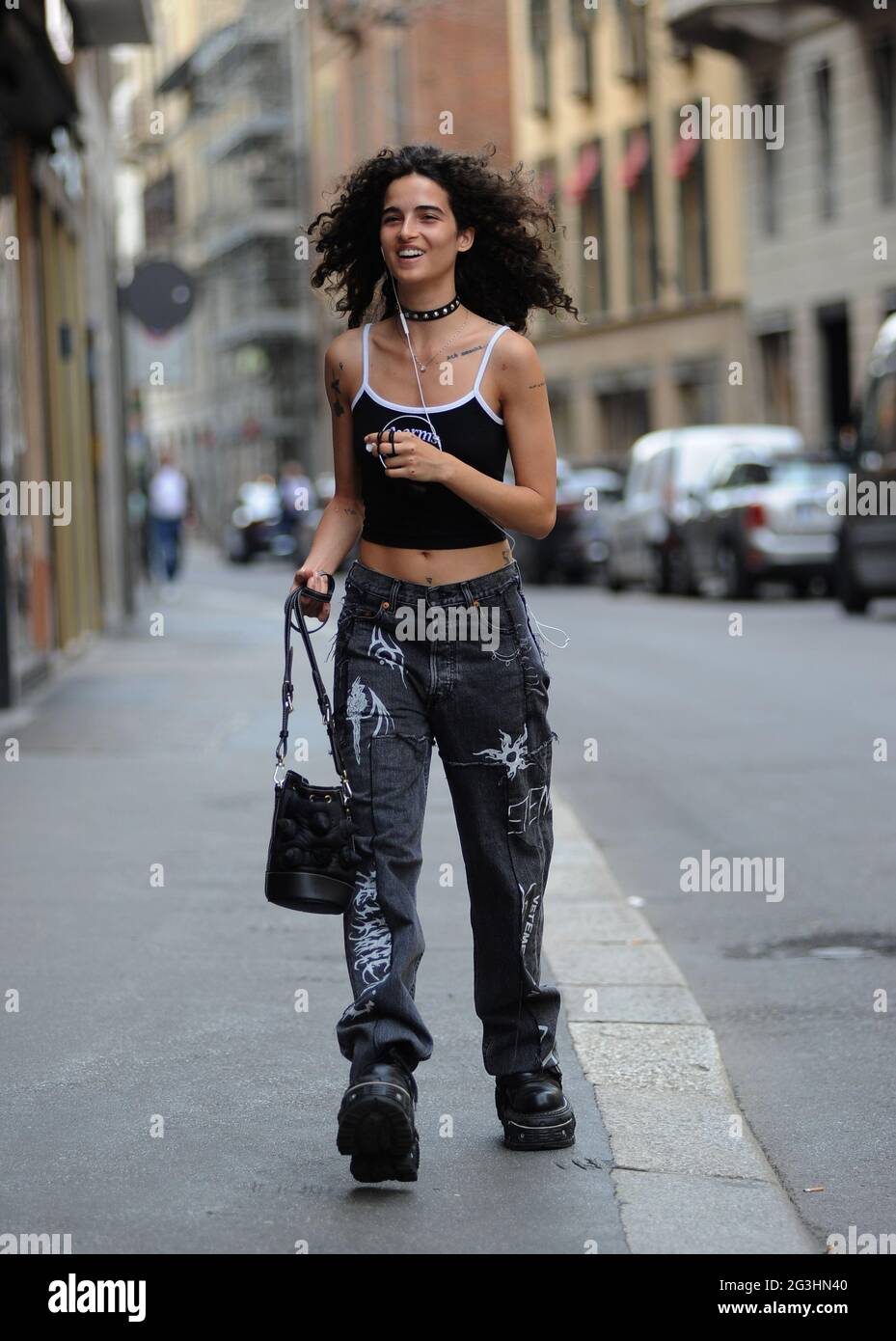 Milan, Chiara Scelsi strolls in the center The supermodel Chiara Scelsi ...