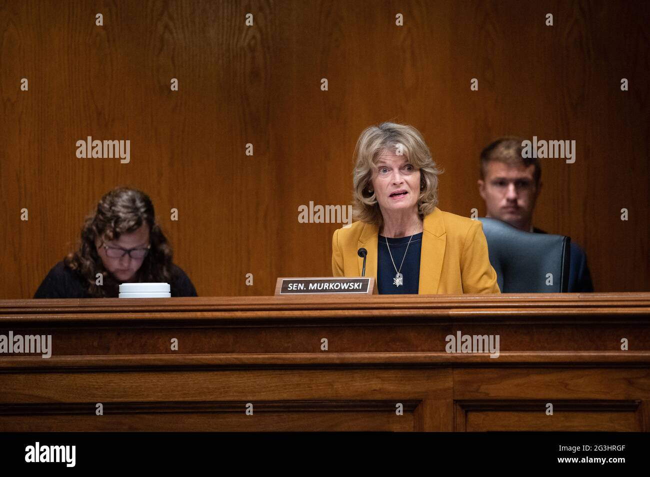 Lisa forward hi-res stock photography and images - Alamy