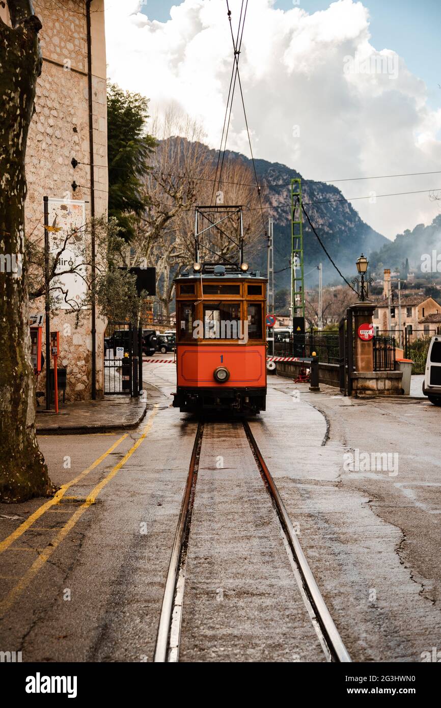 Orange train hi-res stock photography and images - Alamy