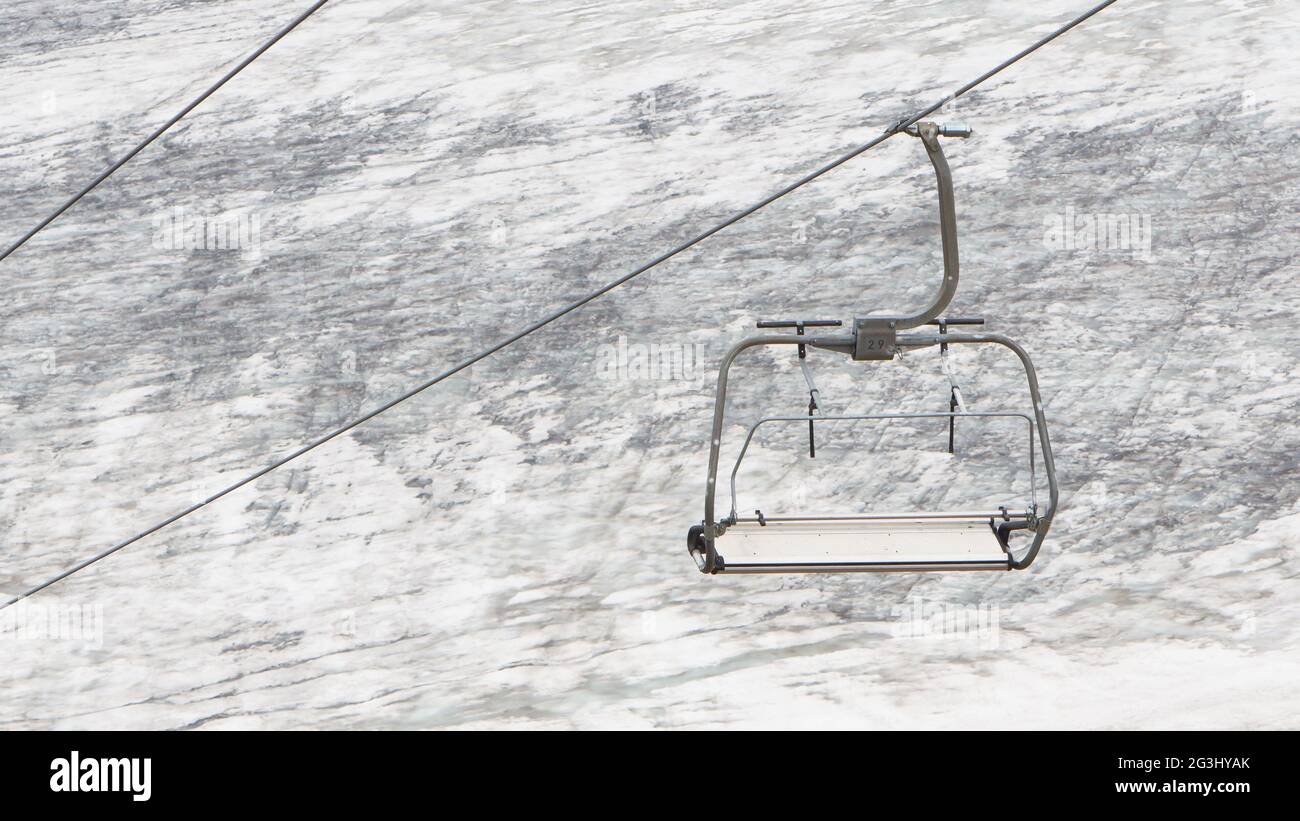 New england ski lift hi-res stock photography and images - Alamy