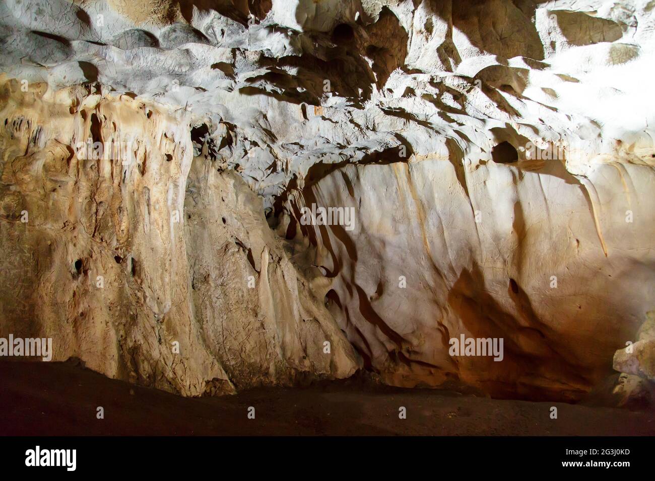 Cavern view hi-res stock photography and images - Alamy