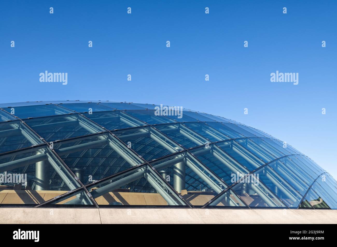 Joe and Rika Mansueto Library on the University of Chicago campus ...