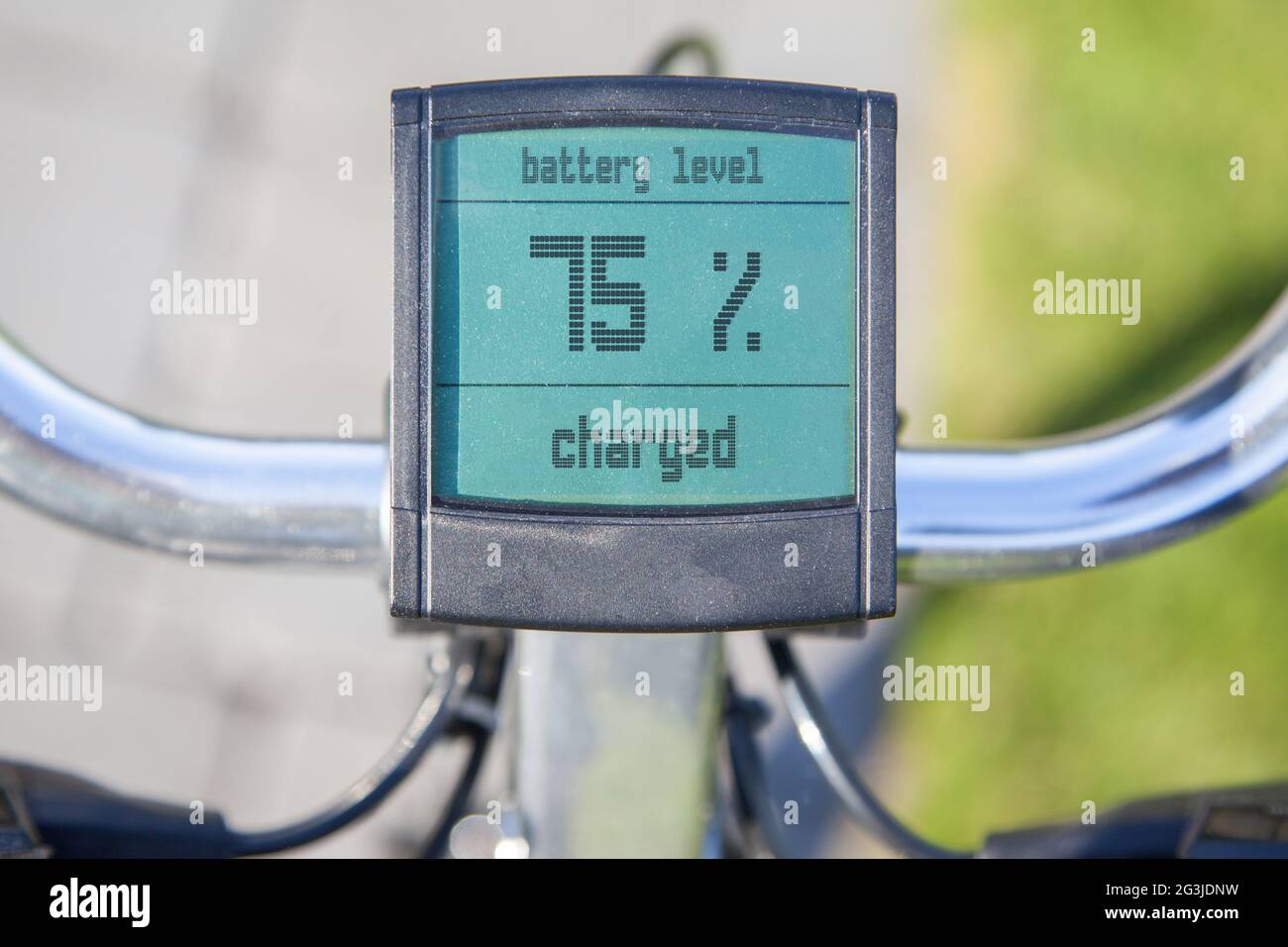 Cyclist speed display hi-res stock photography and images - Alamy
