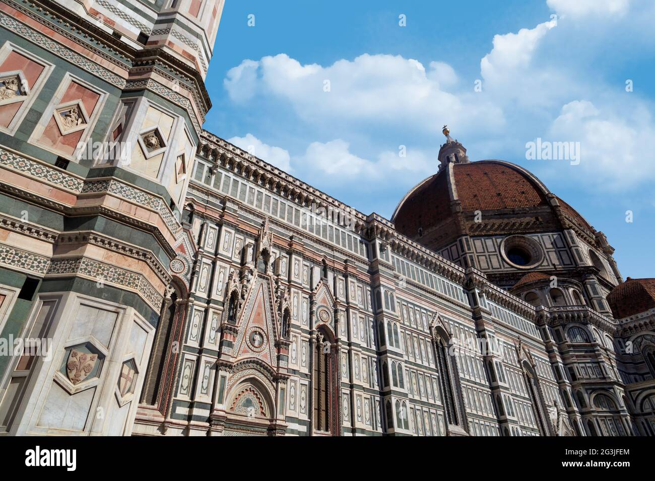 Side view old romanesque hi-res stock photography and images - Alamy