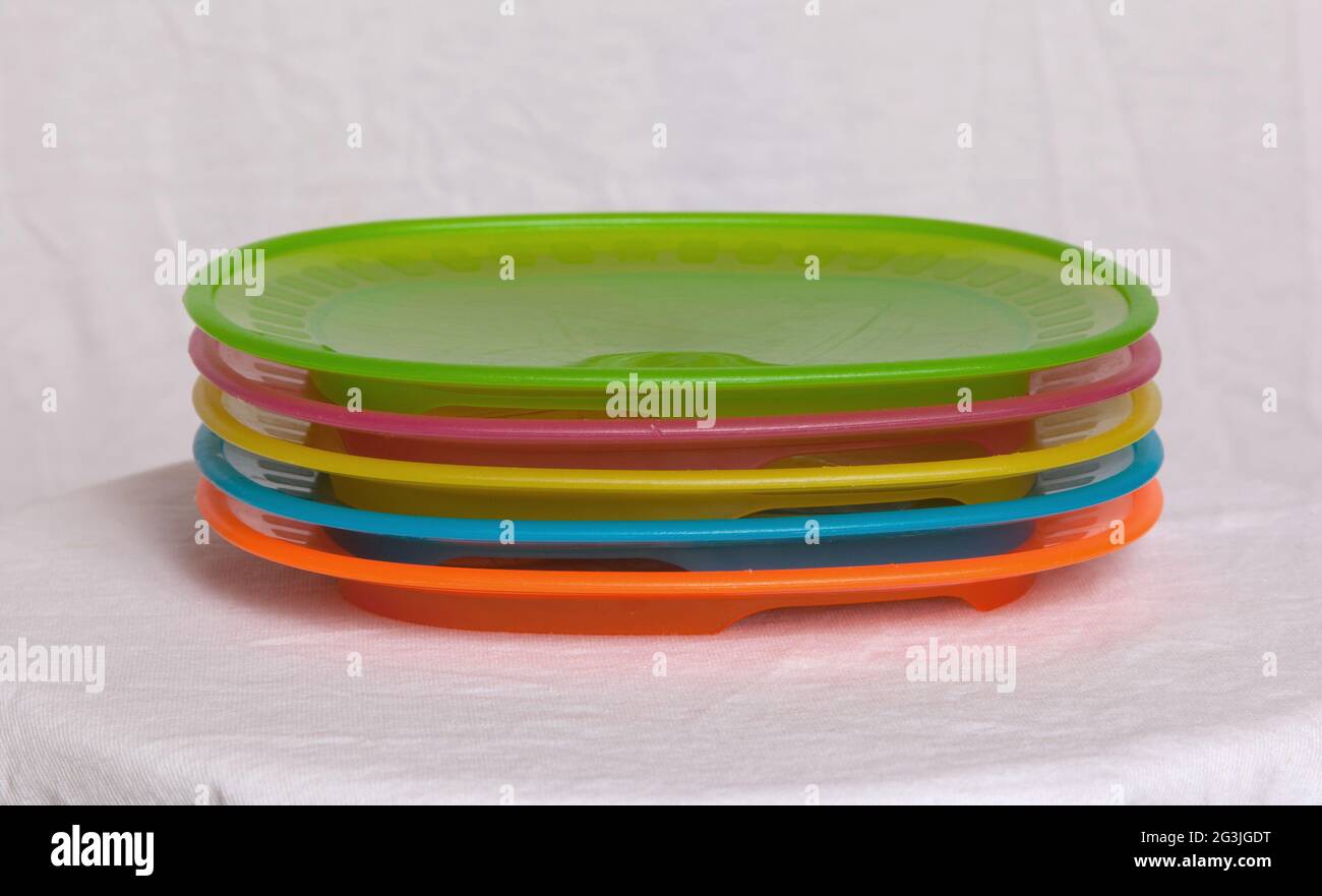 Colorful plastic plates Stock Photo - Alamy