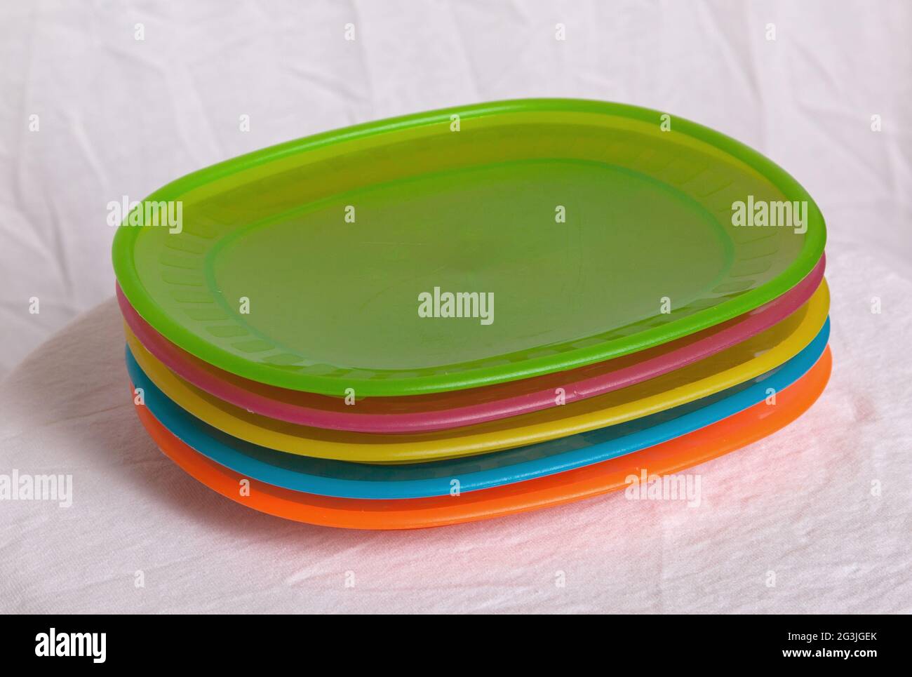Colorful plastic plates Stock Photo - Alamy