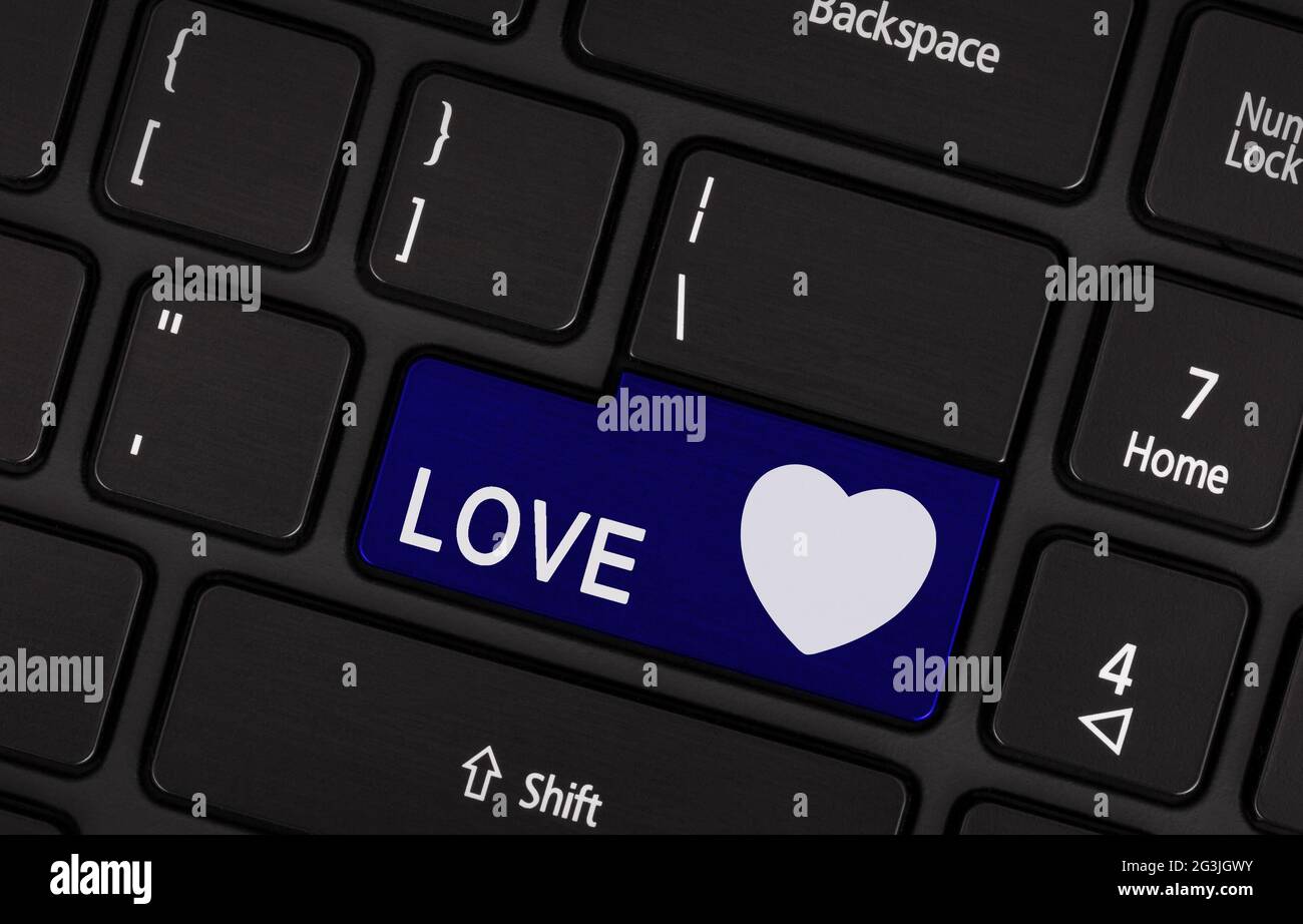 Blue love and heart button Stock Photo - Alamy