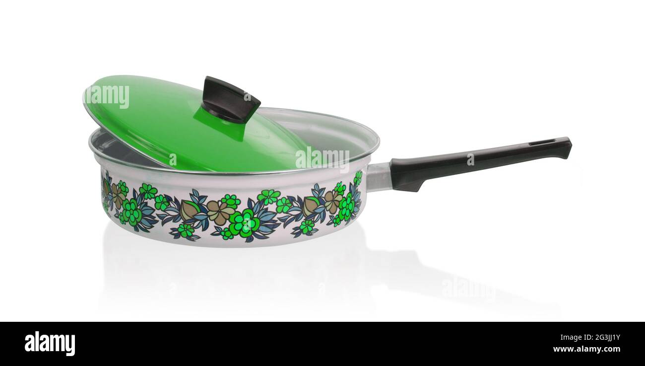 Old cooking pot Stock Photo - Alamy