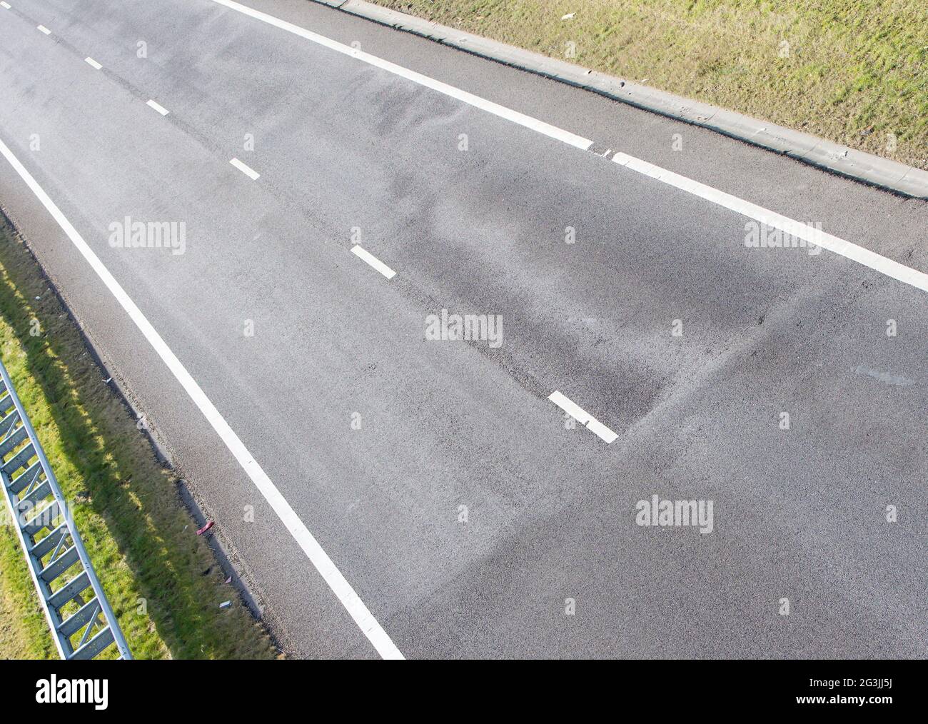 Empty road in the netherlands hi-res stock photography and images - Alamy