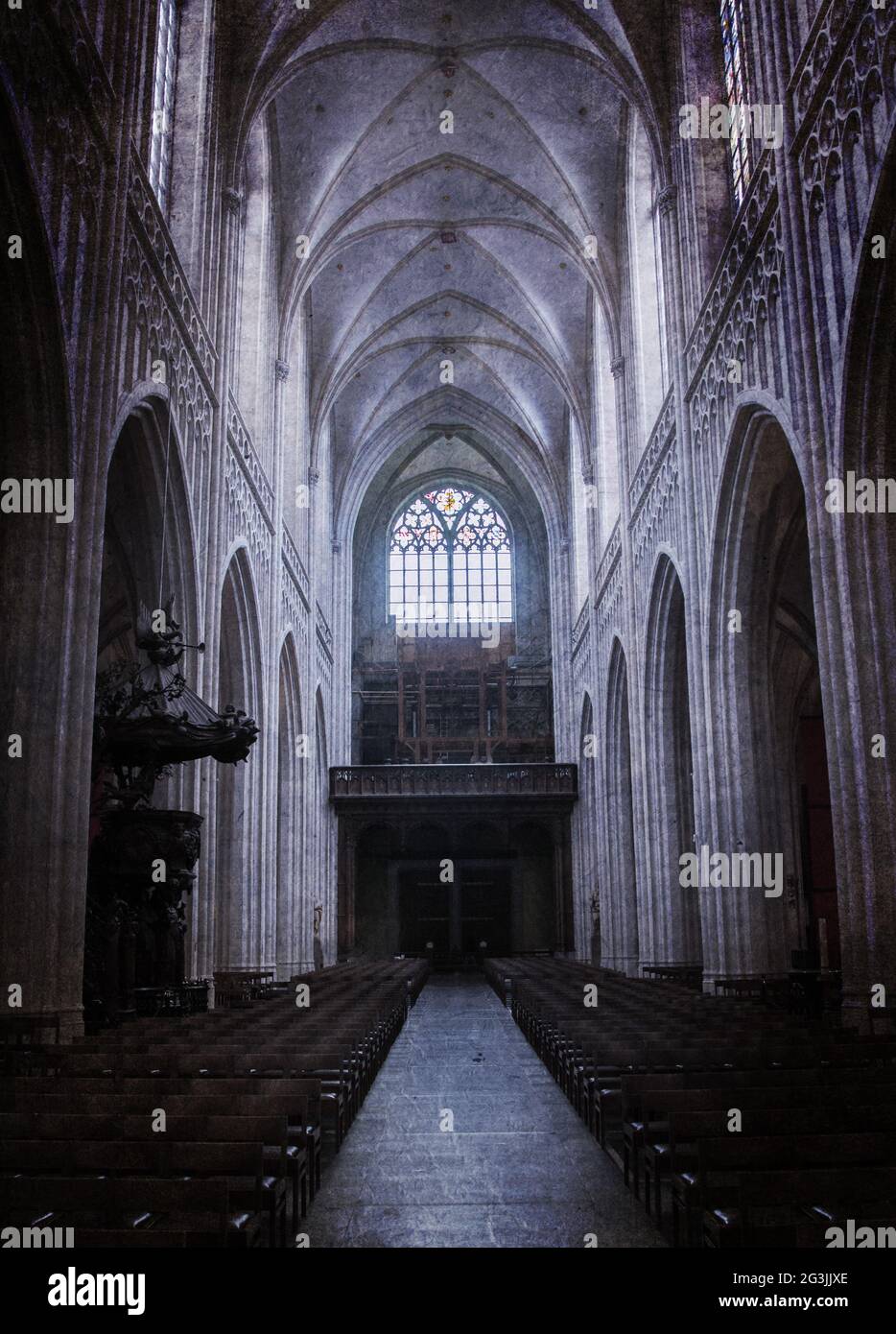 Creepy church hi-res stock photography and images - Alamy