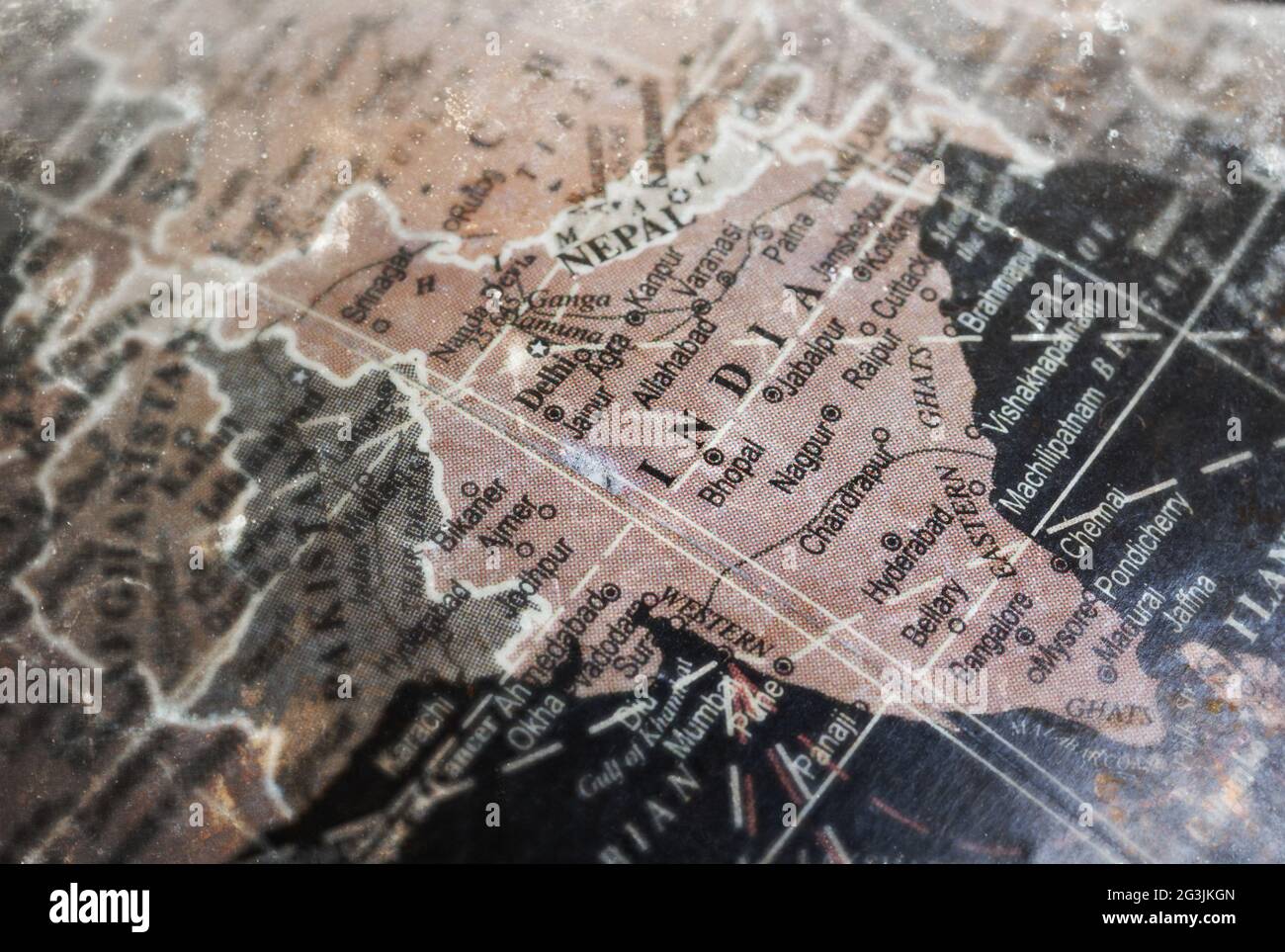 India map on vintage crack paper background Stock Photo - Alamy