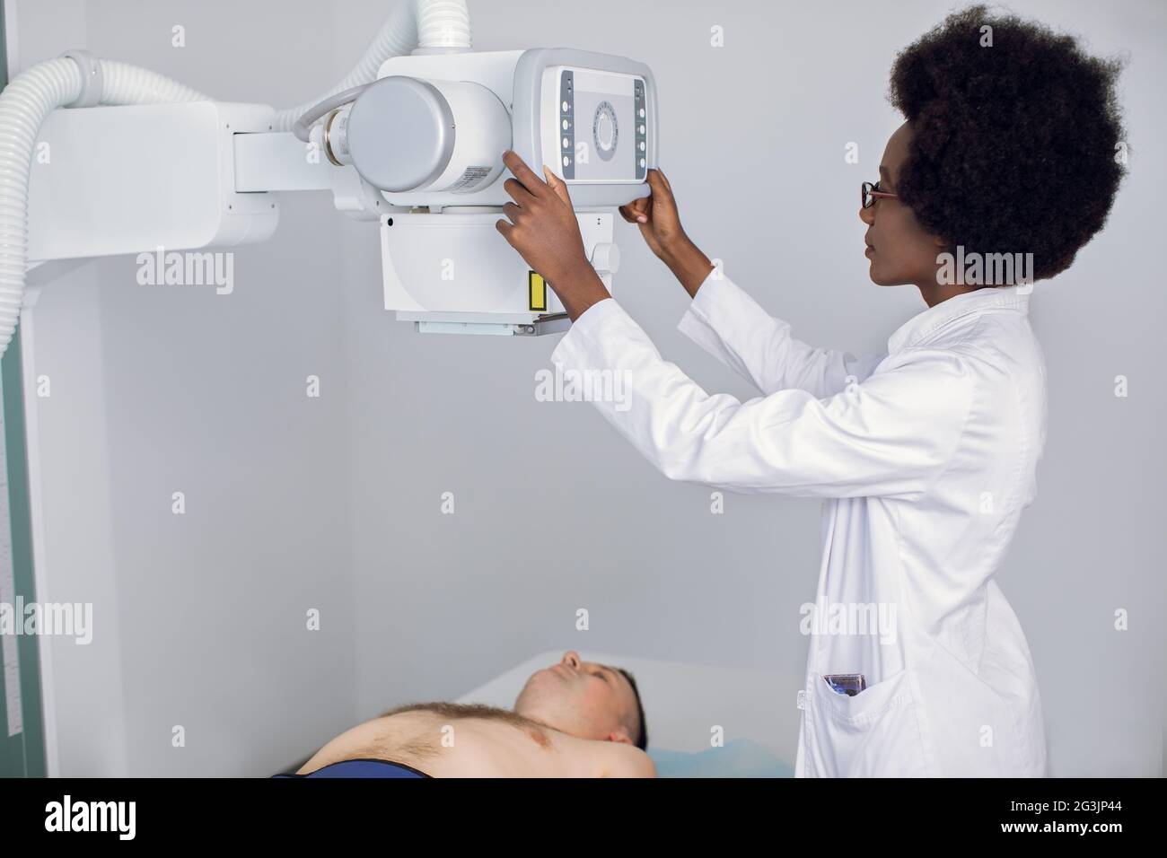 Chest xray machine hi-res stock photography and images - Alamy