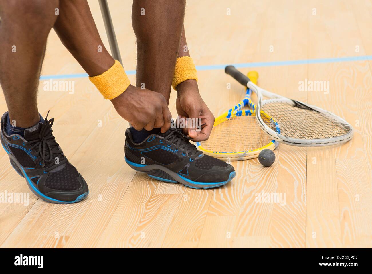 Squash player man Stock Photo - Alamy