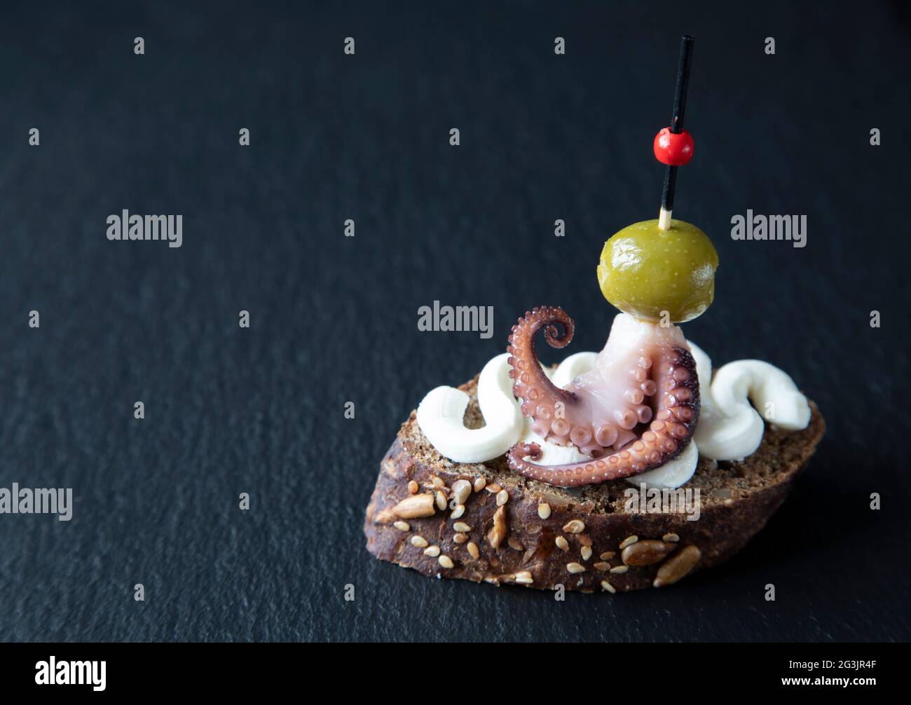 Tapas wine bar bars hi-res stock photography and images - Alamy
