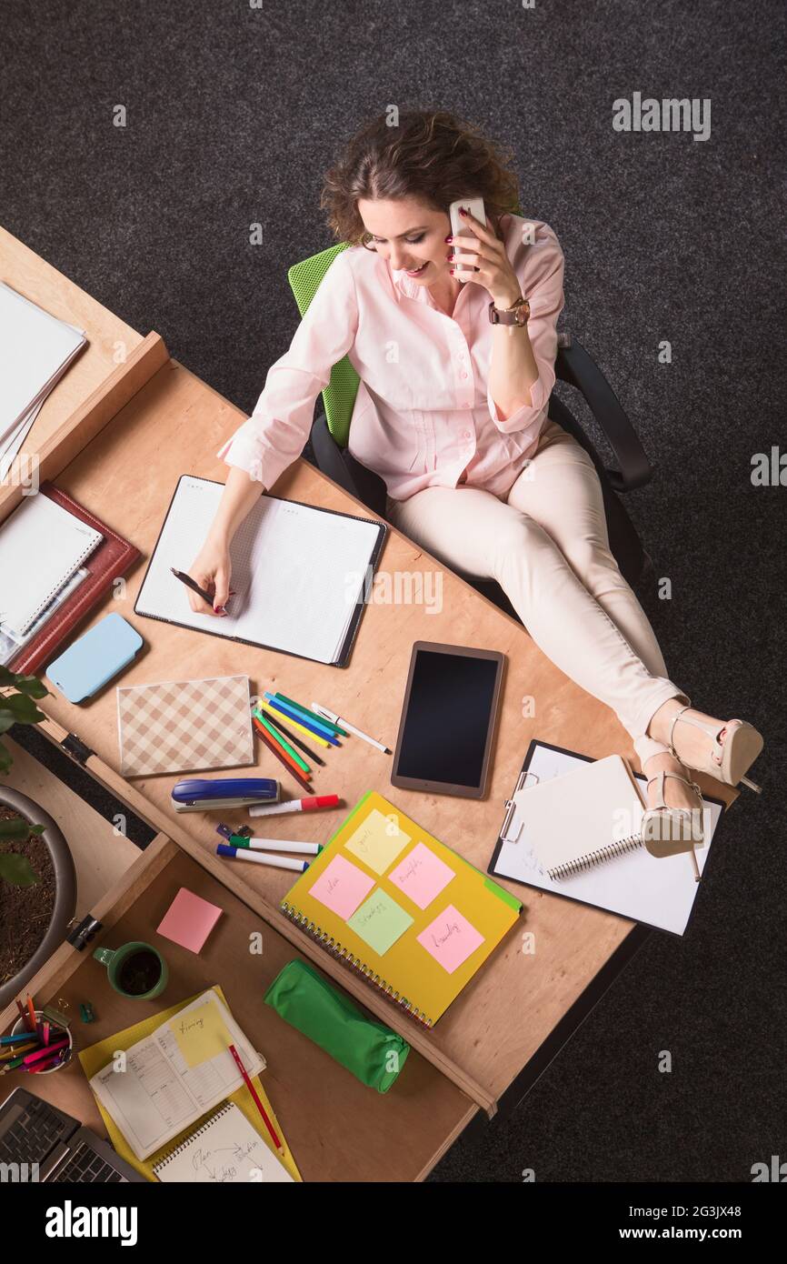 Speaking support hi-res stock photography and images - Alamy