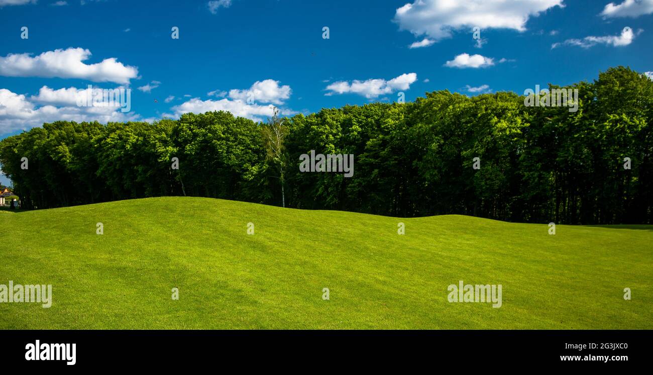 Golf course landscape hi-res stock photography and images - Alamy