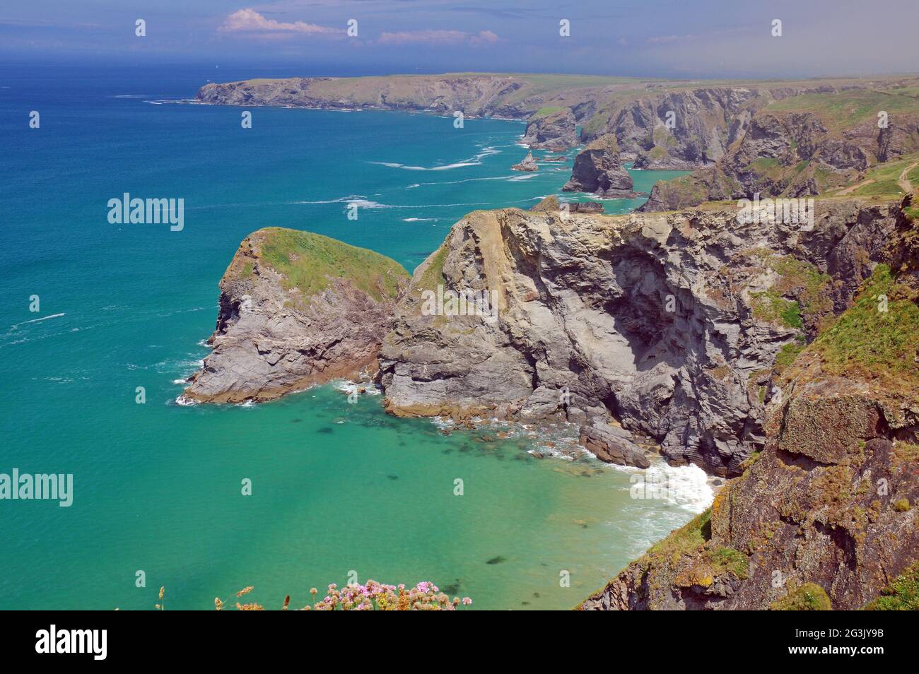 Cornish coastline scenery hi-res stock photography and images - Alamy