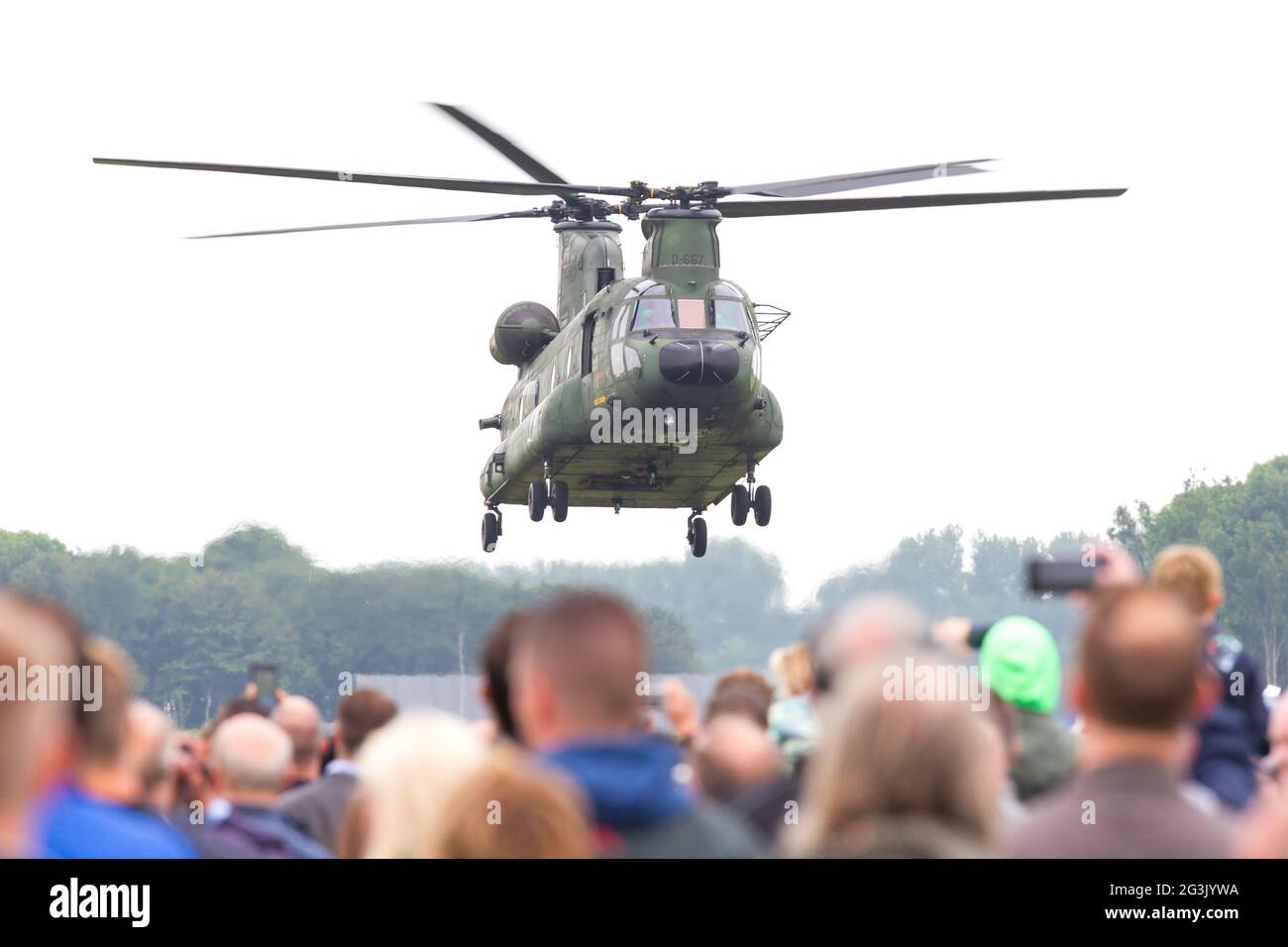 LEEUWARDEN, NETHERLANDS - JUNI 11 2016: Chinook CH-47 military ...