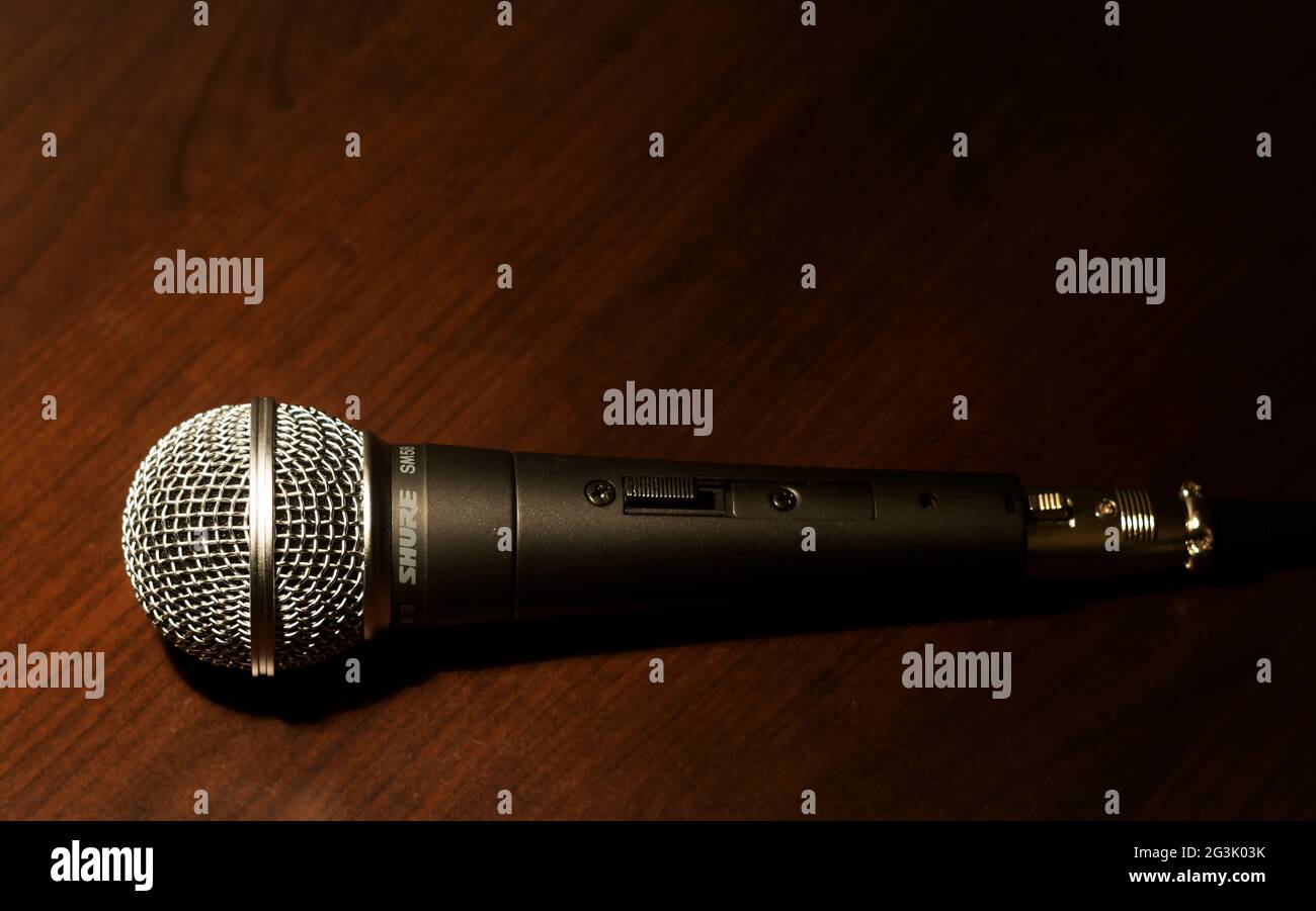 The legendary vocal microphone Shure SM58 Stock Photo - Alamy
