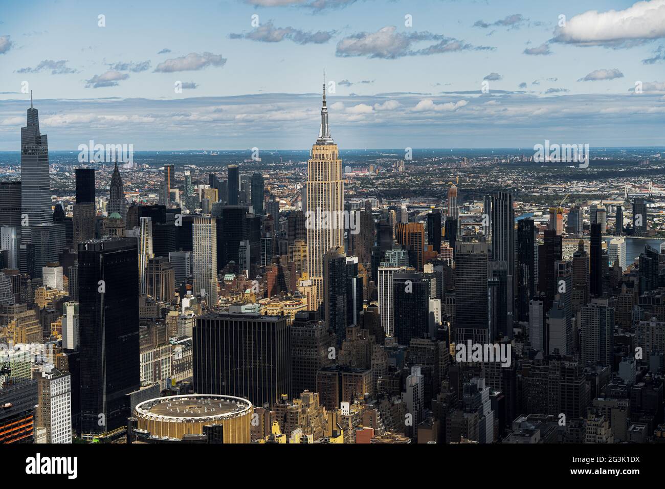 4k empire state building in hi-res stock photography and images - Alamy