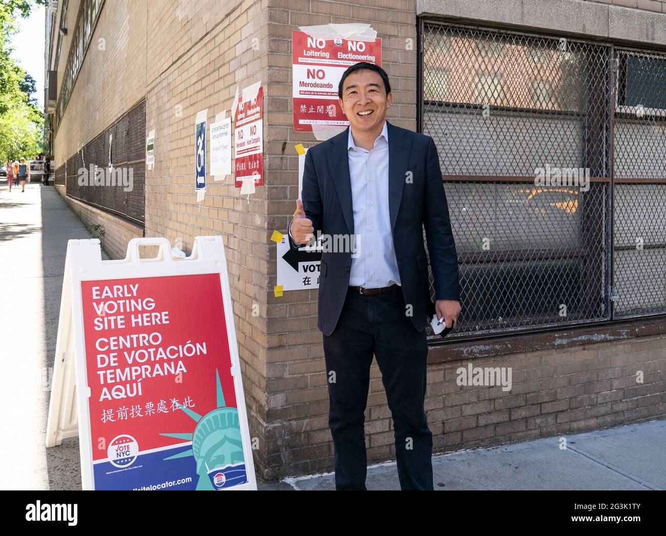 Andrew Yang poses after early vote on Democratic Party primary at John ...