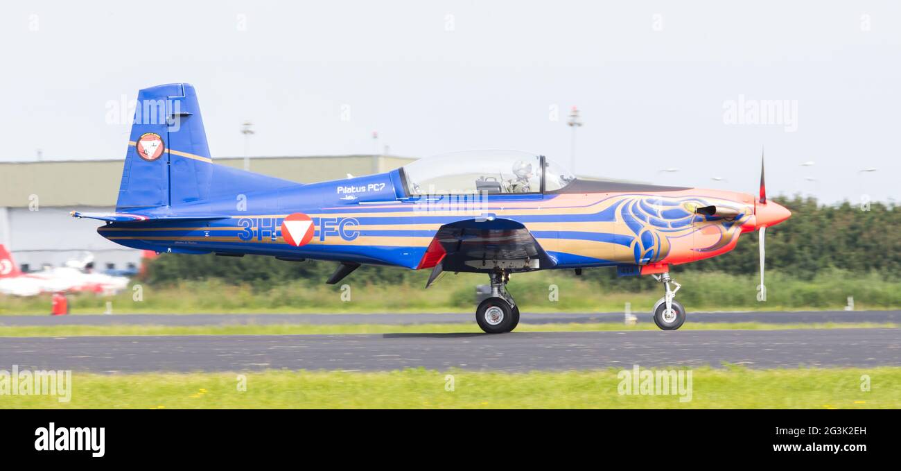 Pilatus pc 7 turbo hi-res stock photography and images - Alamy