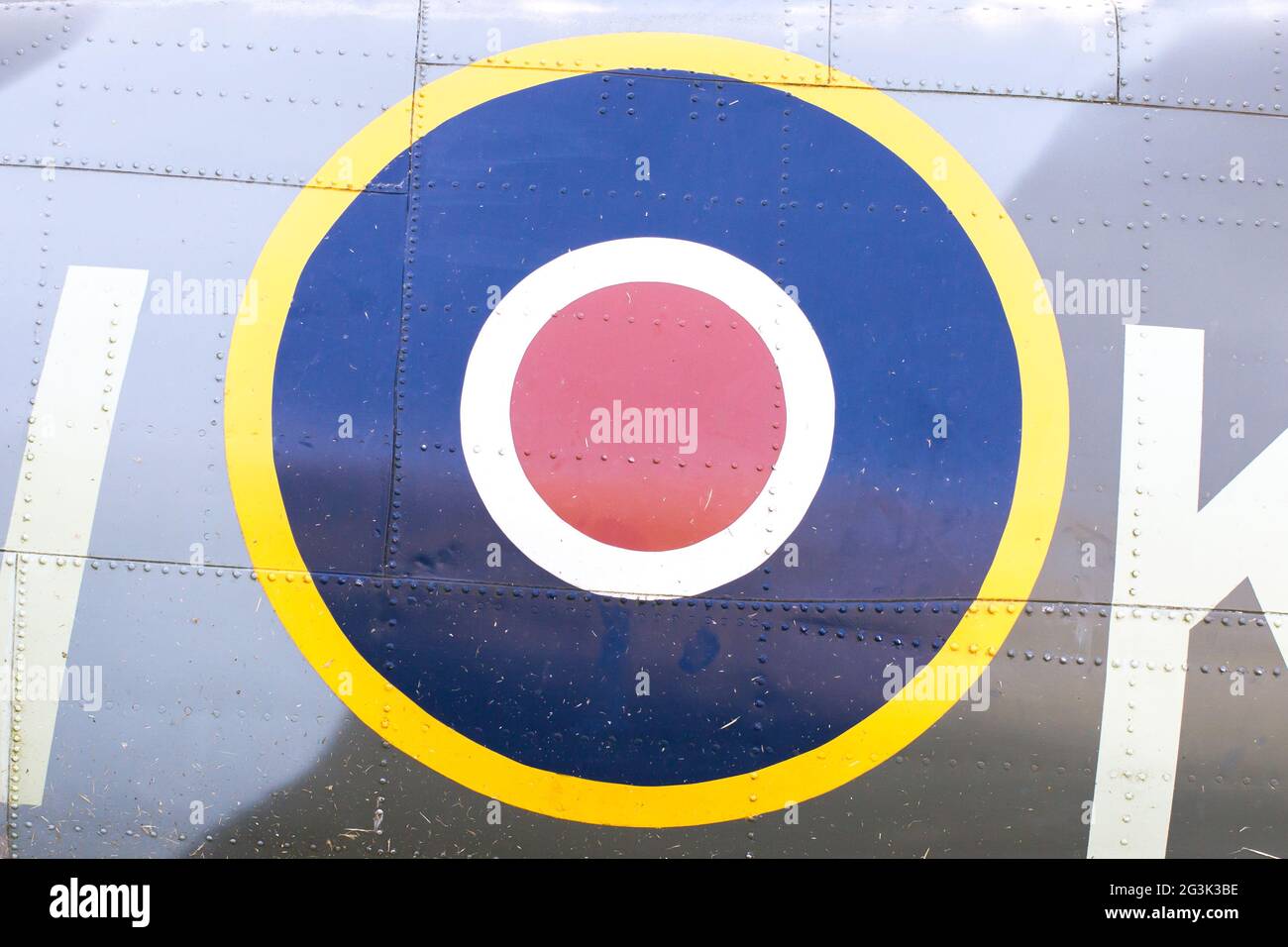 Round symbol on an old dutch warplane Stock Photo - Alamy