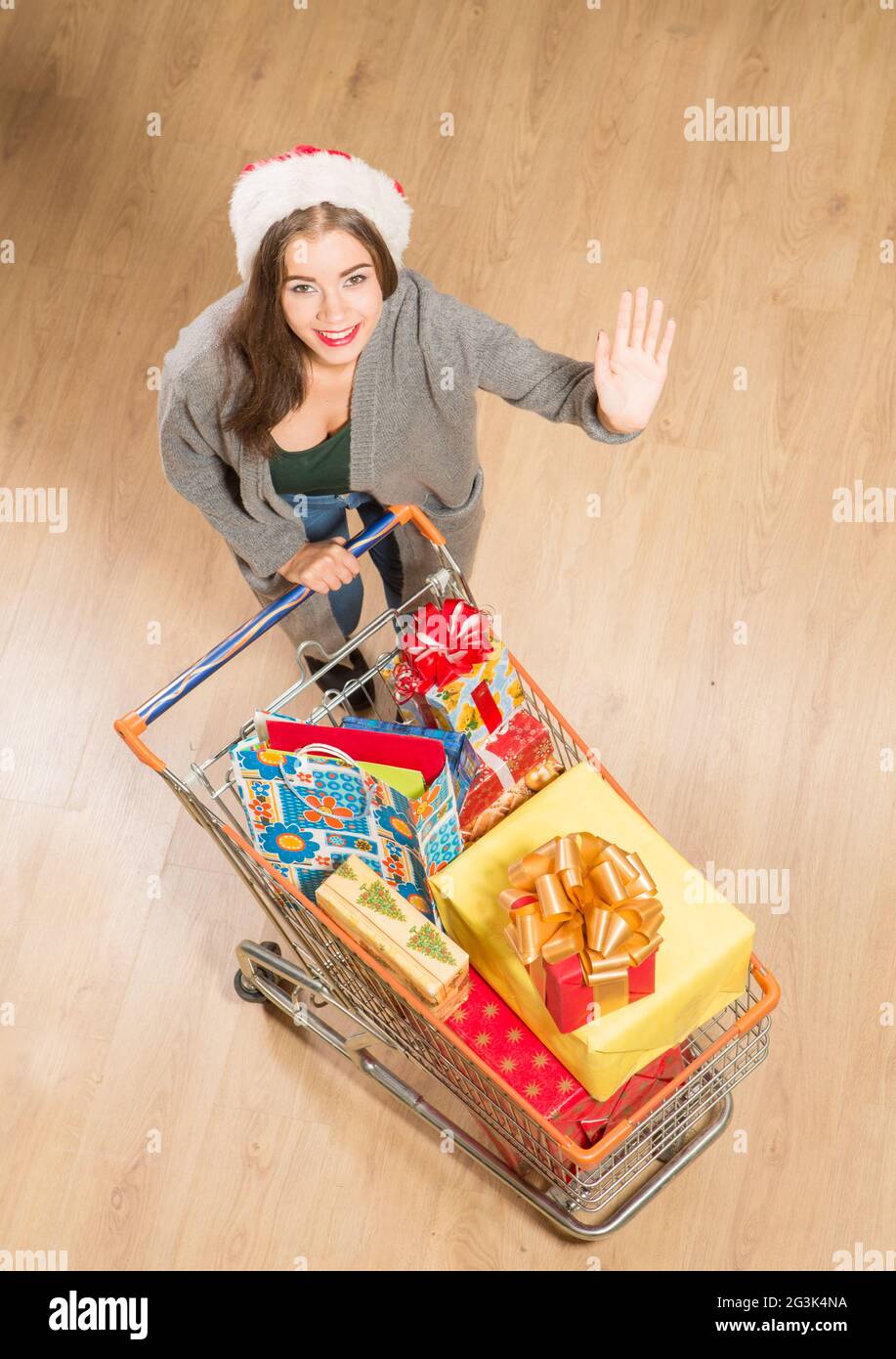 Presents buying hi-res stock photography and images - Alamy