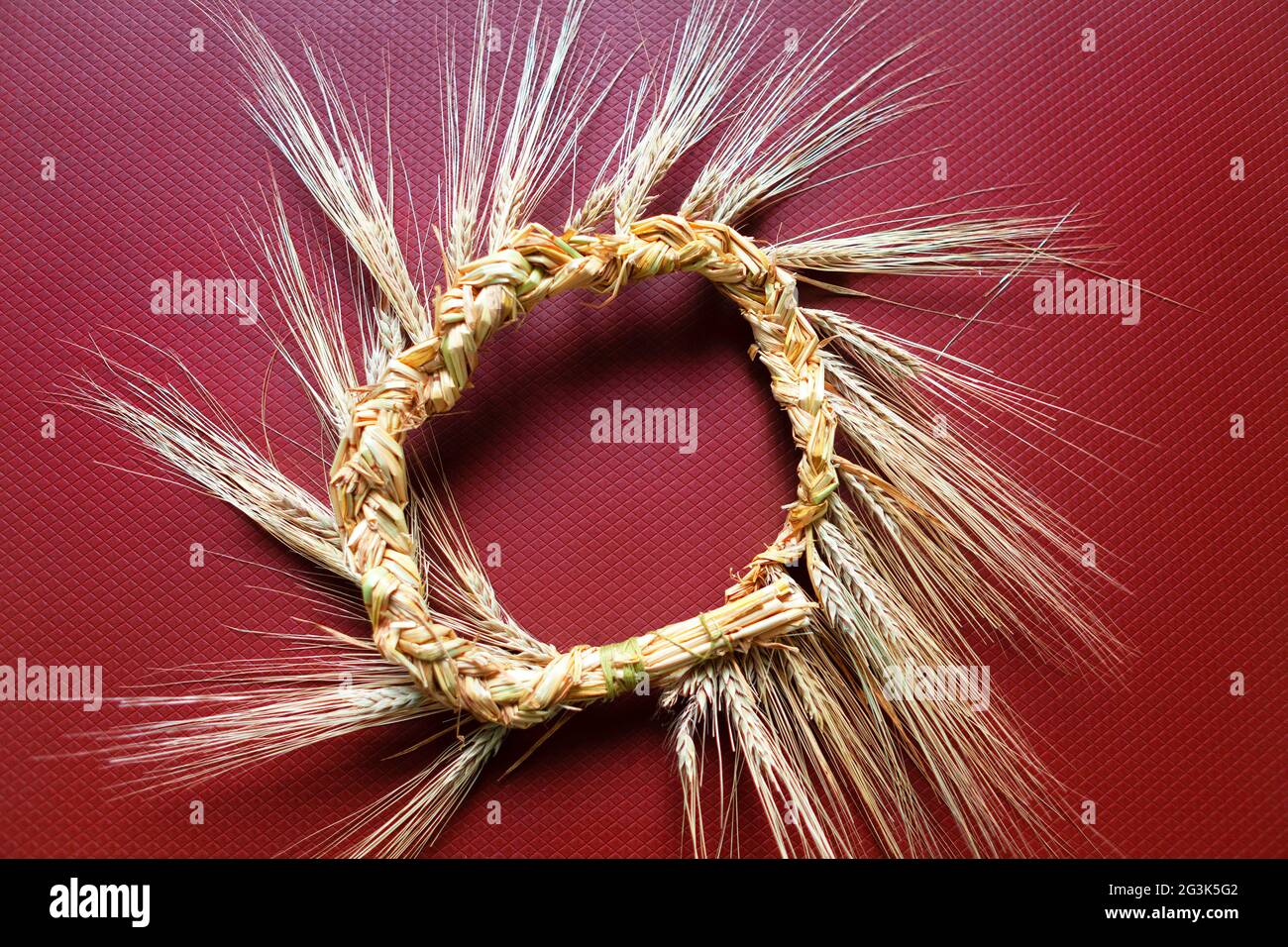 Wheat crown hi-res stock photography and images - Alamy