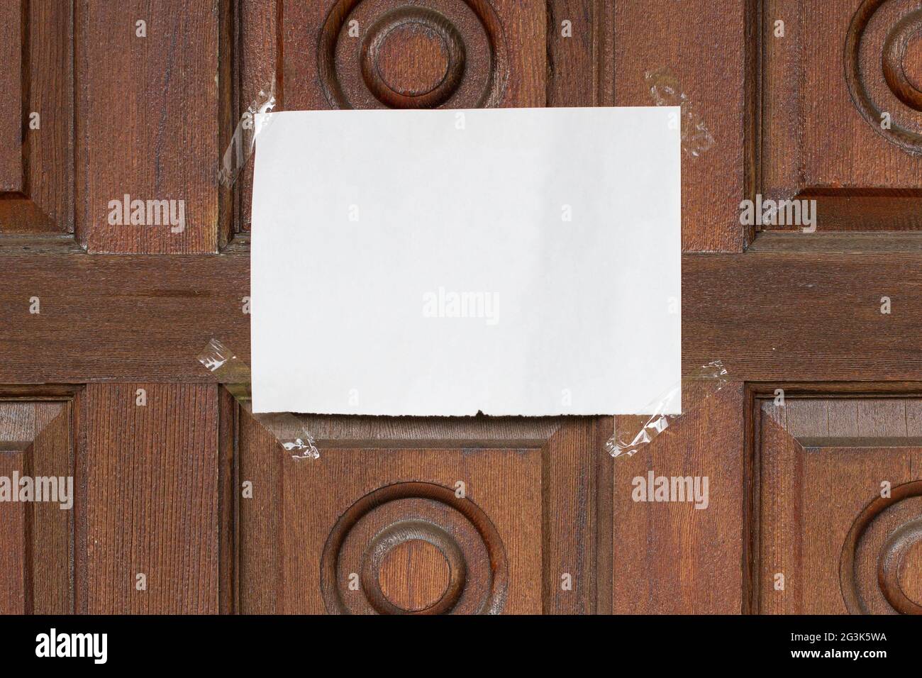 Message on a wooden door Stock Photo - Alamy