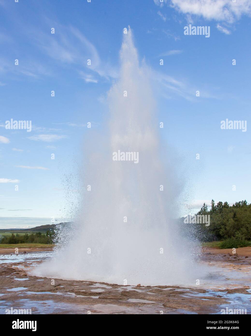 Eruption phase hi-res stock photography and images - Alamy