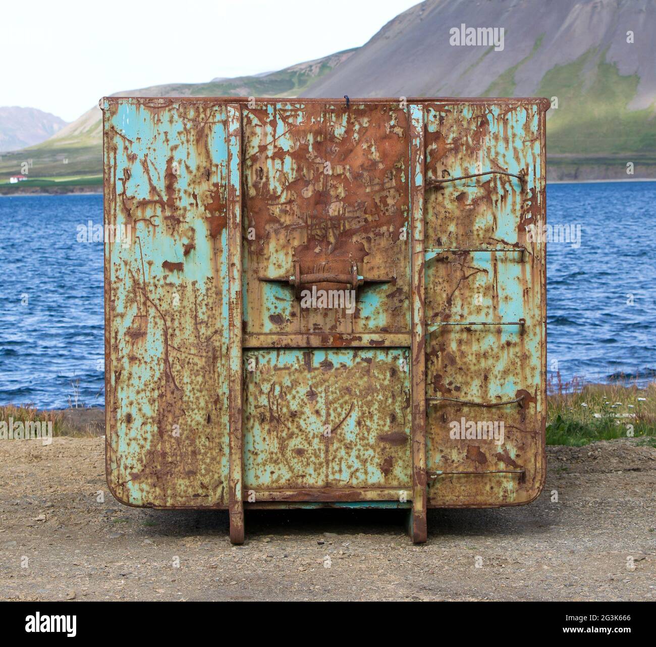 Old and abandoned container Stock Photo - Alamy